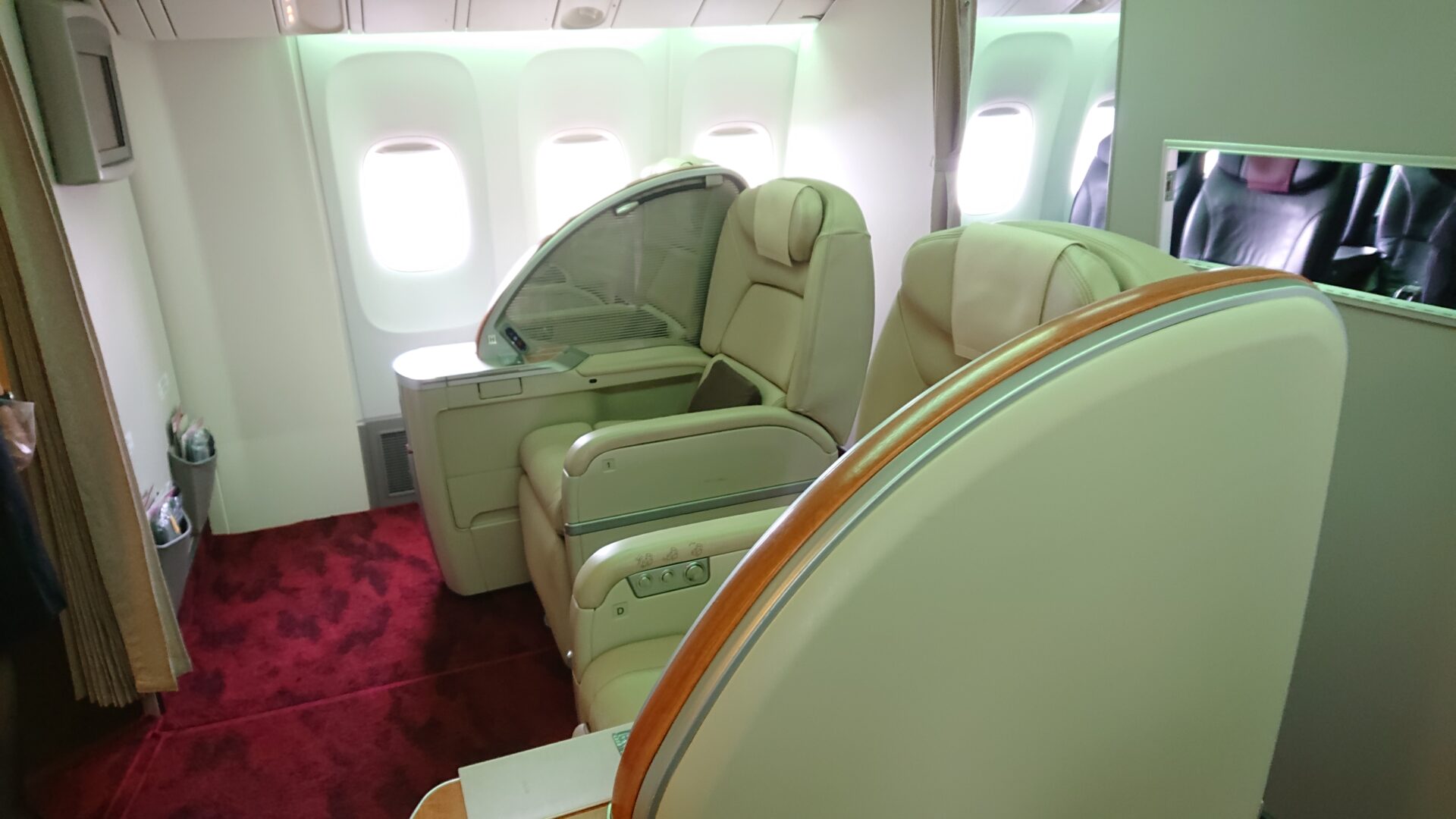 JAL（日本航空） 767-300ERのファーストクラスがお気に入りの理由 - YAS的なモノ